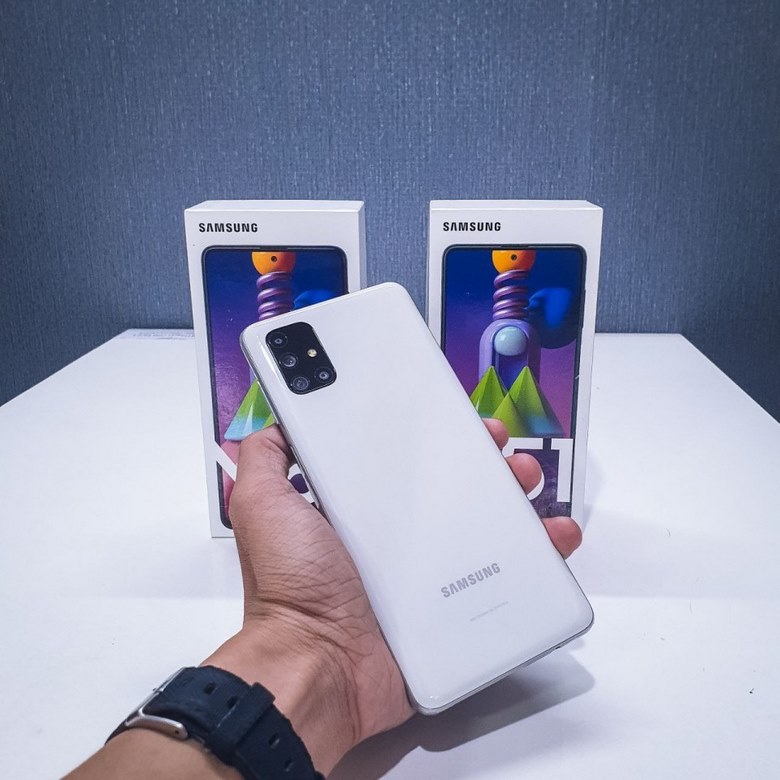 Samsung Galaxy M51 - 8GB/128GB